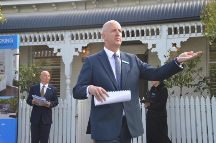 9 Buyers near 9 Million in Glen Iris - Hello Dolly! | James Market News